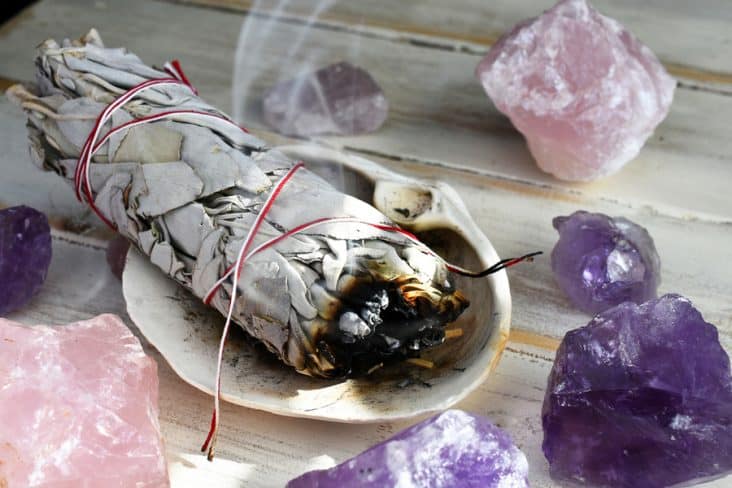 8 Bug-Repelling Incense Scents | BeatPests
