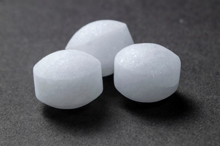 How To Keep Bugs Out of Stored Clothes | BeatPests