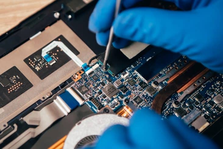 How To Get Roaches Out of Laptop | BeatPests