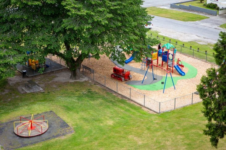 How To Keep Bugs Away From Swing Set | BeatPests